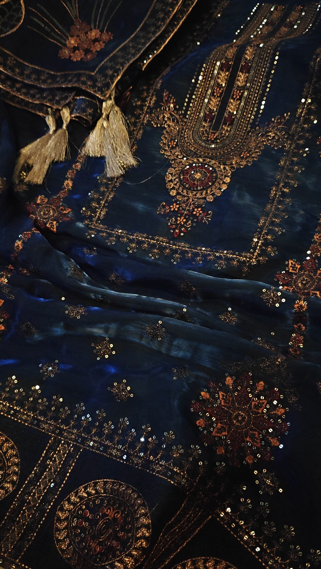 SHESHA SILK EMBROIDERED 2 PIECE ARTICLE SQMI4 – Duaa Collection